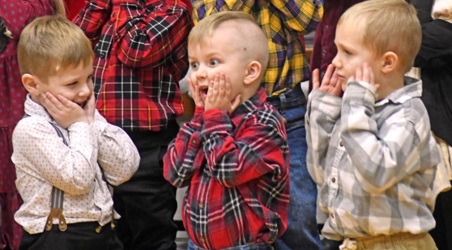 Thorntown Christmas program packs gym | Local News | reporter.net