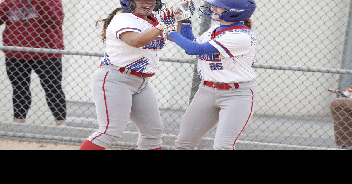 Stars softball finishes off sweep of Danville | Sports | reporter.net