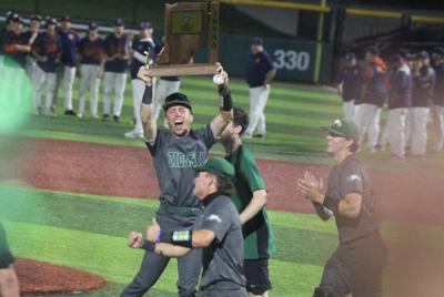 Seven-run sixth sends Eagles to semi-state | Sports | reporter.net