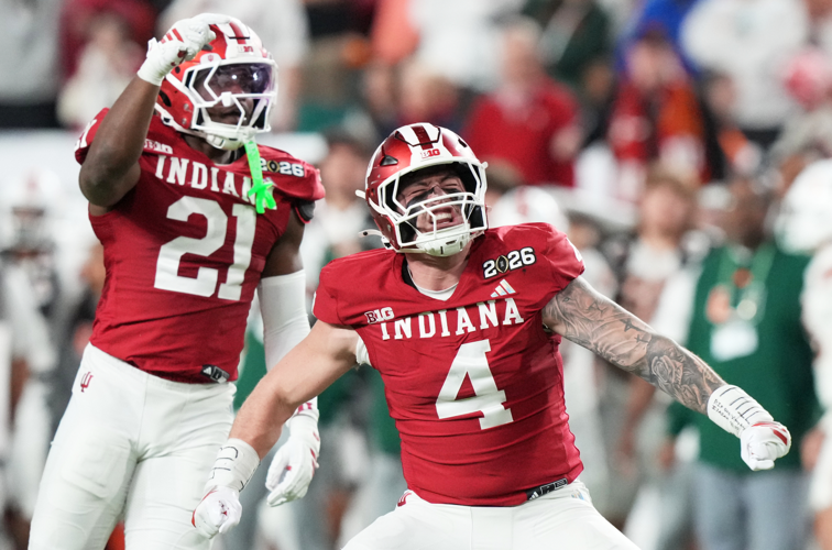 Unbeaten IU Hoosiers claim college football crown | Sports | reporter.net