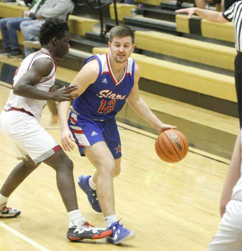 Warriors too much for Stars in sectional opener | Sports | reporter.net