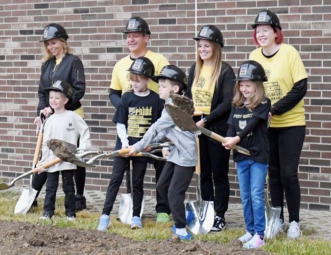 Children shovel the first dirt for Perry-Worth Elementary School ...