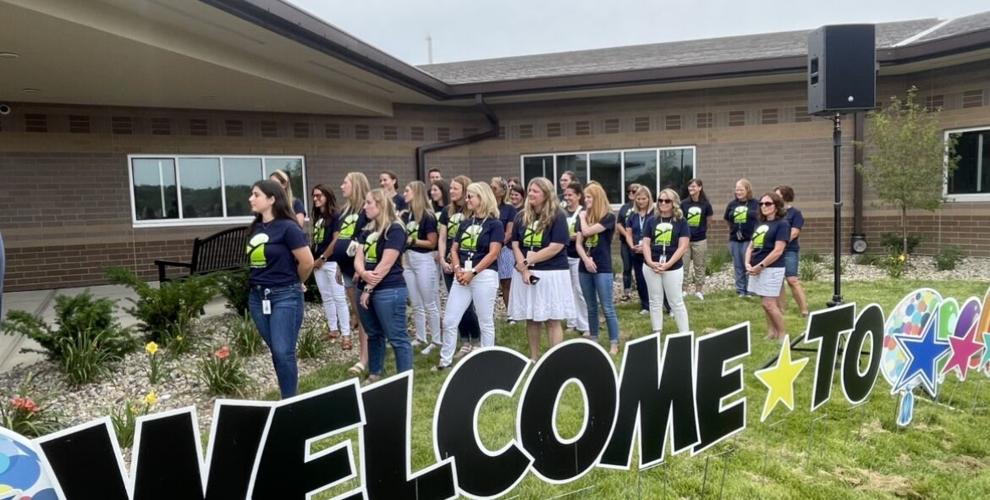 Zionsville’s Trailside Elementary celebrates official opening | Local ...