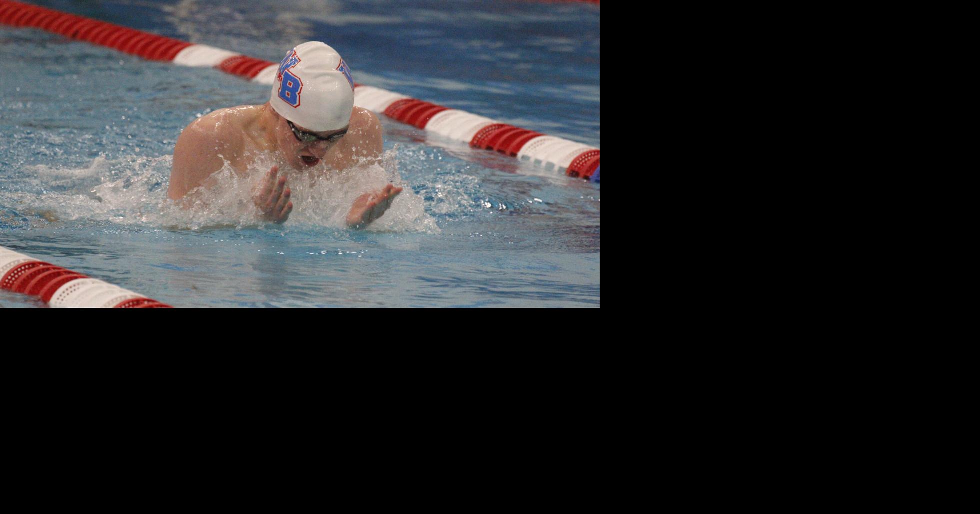 Star swimmers sweep Hot Dogs | Sports | reporter.net