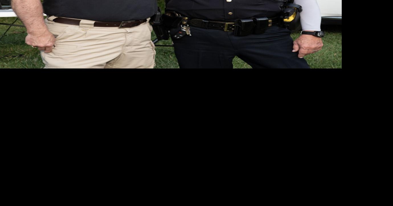Zionsville Mayor honors Zionsville Police Lt. Robert Musgrave for 45 ...