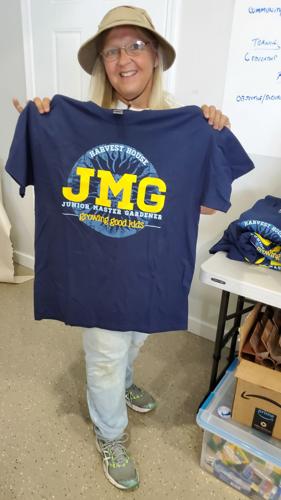 Growing a community and feeding the hungry | Local News | reporter.net