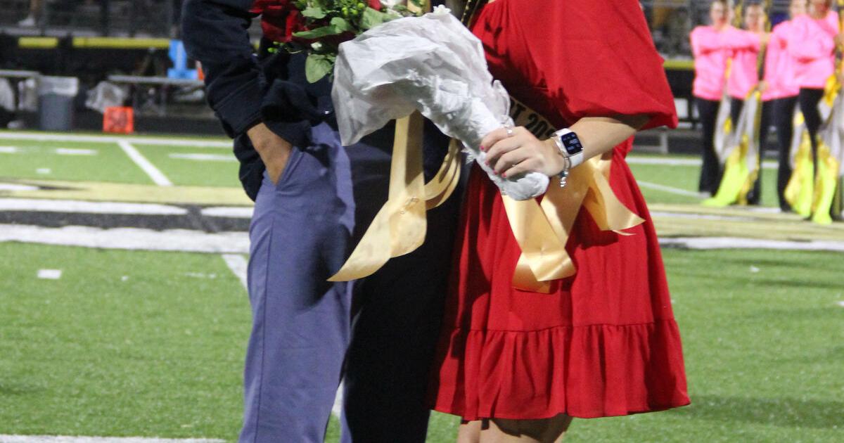 Lebanon names homecoming king and queen | | reporter.net