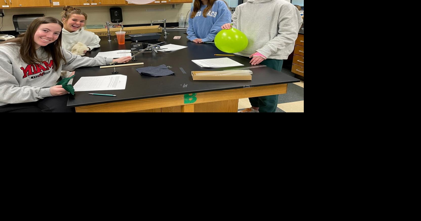 ZCHS Electronics Lab studies electrostatics | Local News | reporter.net