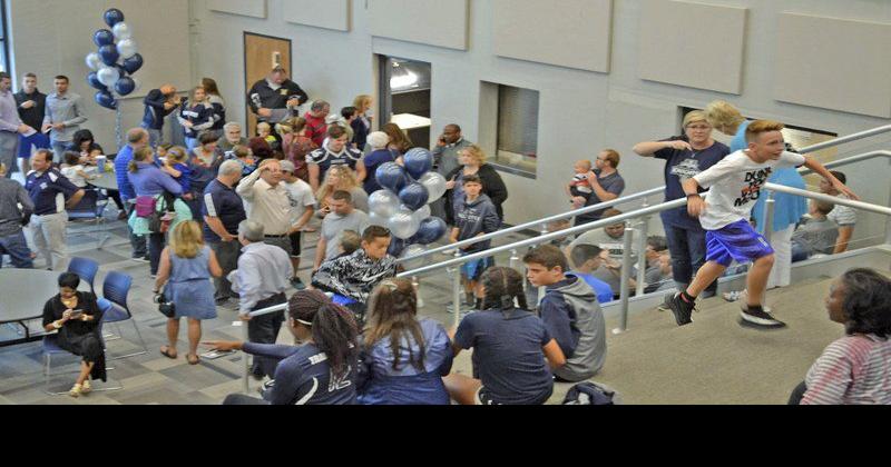 Traders Point High School opens doors | Zionsville | reporter.net