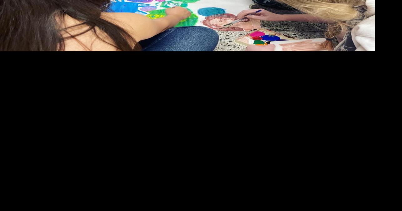 ZCHS Art Club creates wall mural | Local News | reporter.net