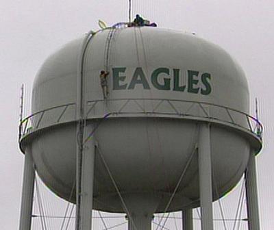 Man suffers injuries in water tower accident | Local News | reporter.net