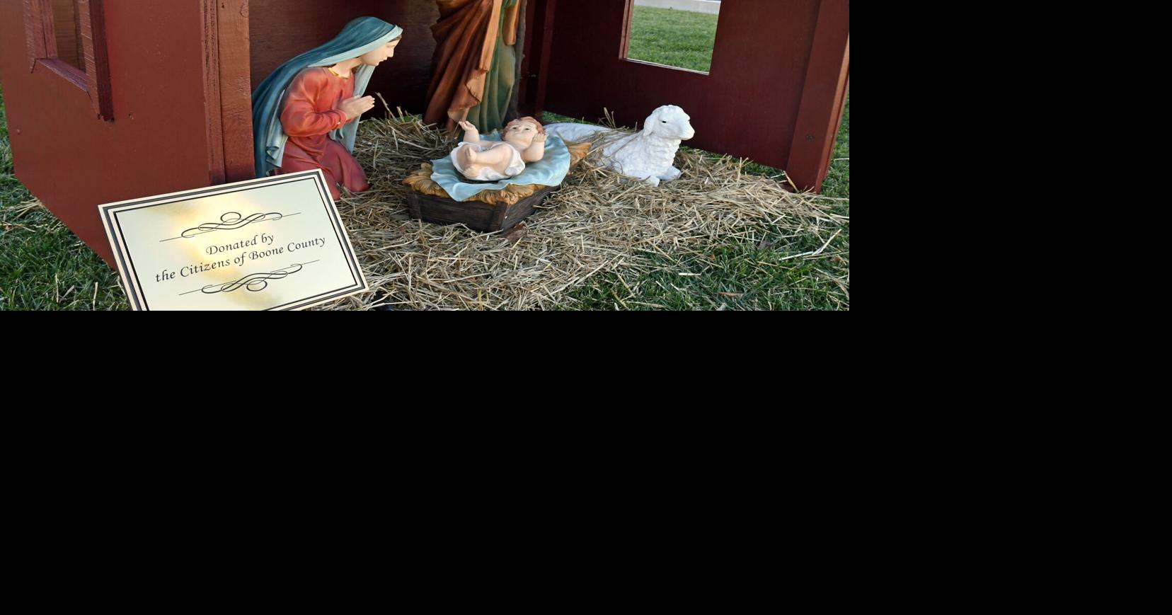 Citizens return Nativity to Boone County Courthouse lawn | Local News ...