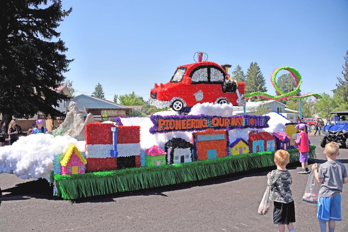 Church Floats For Parades at Neta Humphrey blog