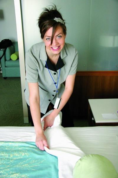 Marriott housekeeper who returned $5K gets reward from CEO | News ...