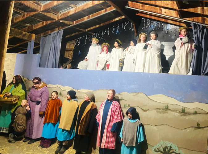 Local family to present live Nativity story | Local News | rexburgstandardjournal.com