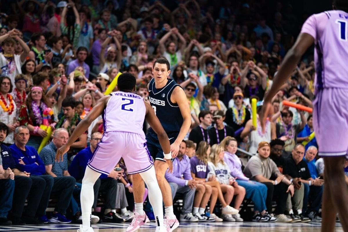 USU men’s basketball: Aggies see winning streak end, fall to Lopes ...