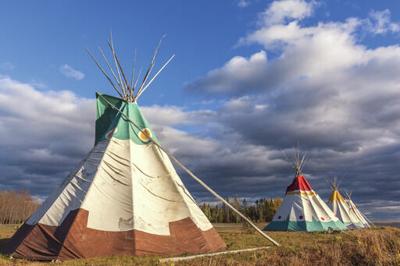 Yellowstone National Park to host the Lighting of Teepees Aug. 1-7 ...