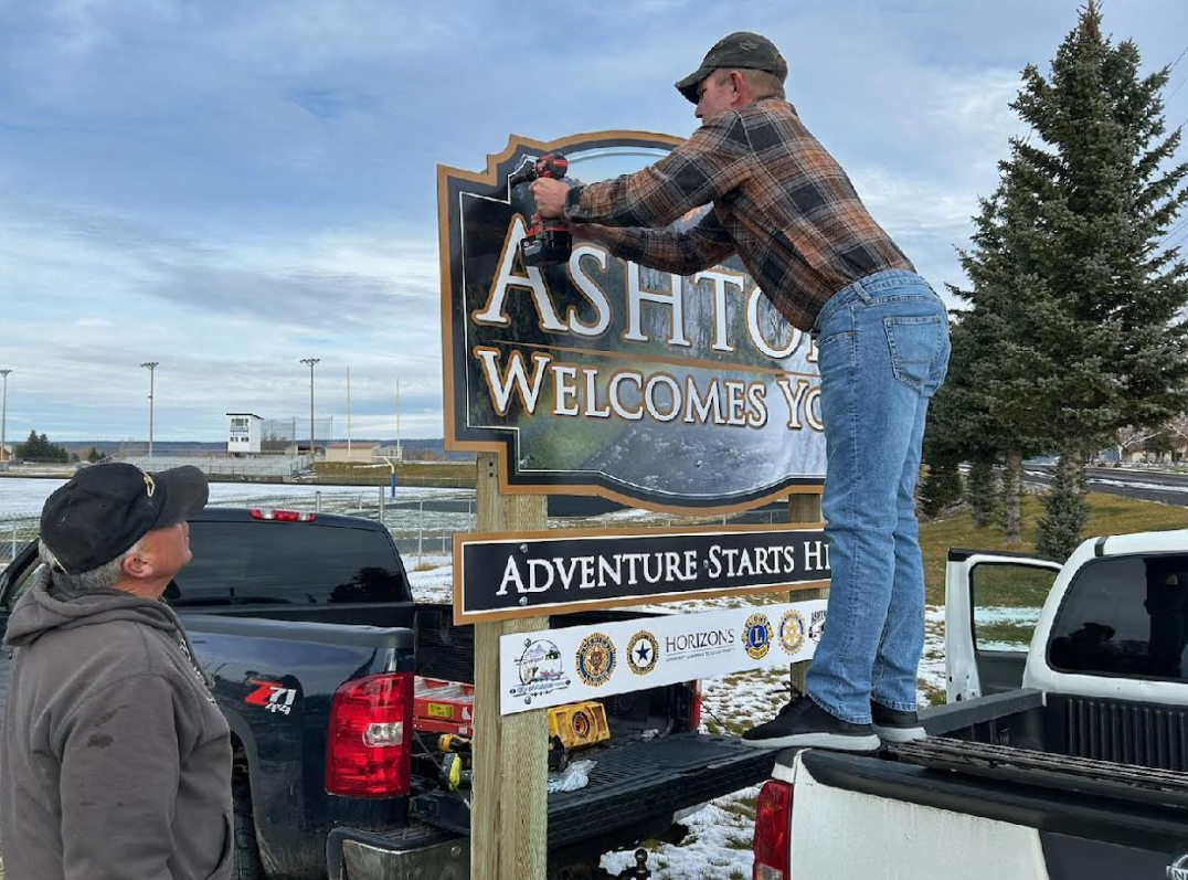 'Welcome to Ashton' signs upgraded, improved | Local News ...