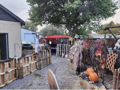 HALLOWEEN TRADITION: Pocatello family to hold annual Haunted Driveway ...