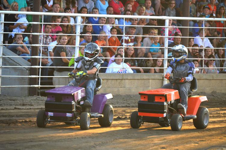Cars gone mad: Figure 8 races take place at fair | Sports ...