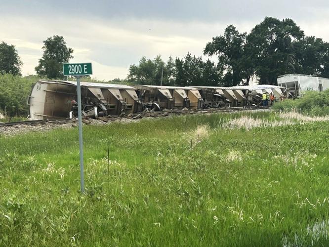 Tracks mangled following train derailment near Chester at 2900 E and U ...