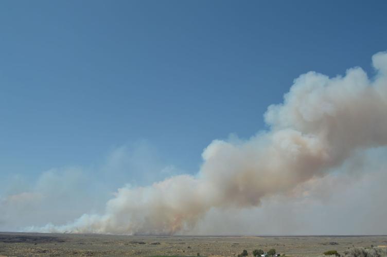 Deer Park Fire spreading across Highway 33 | Local News ...