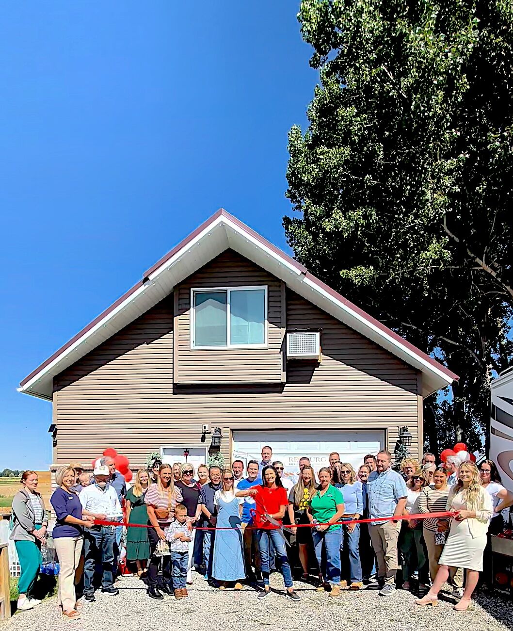 Ribbon cutting held for 'Little Red Corner' Christmas shop | Local News ...