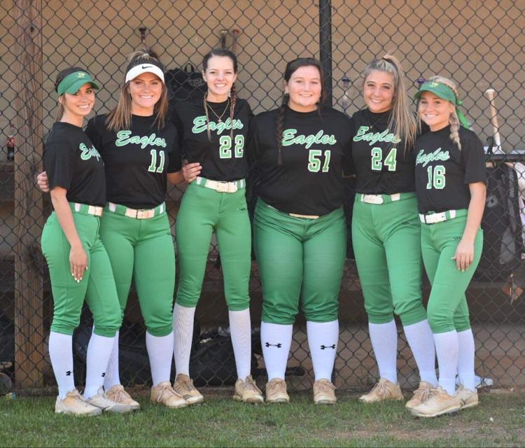 LADY EAGLES SOFTBALL CELEBRATES SENIOR NIGHT | Sports | rheaheraldnews.com