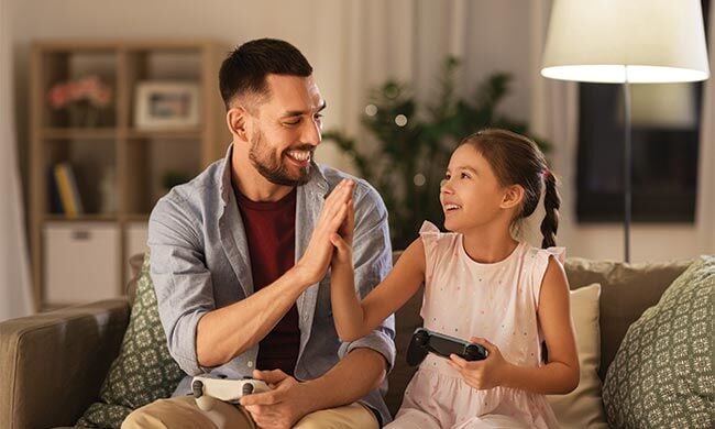 Smart Gaming: How Parents Can Keep Kids Safe Online | Family Living ...