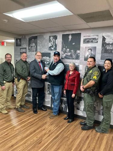 Rhea GOP donates to sheriff's toy drive | News | rheaheraldnews.com