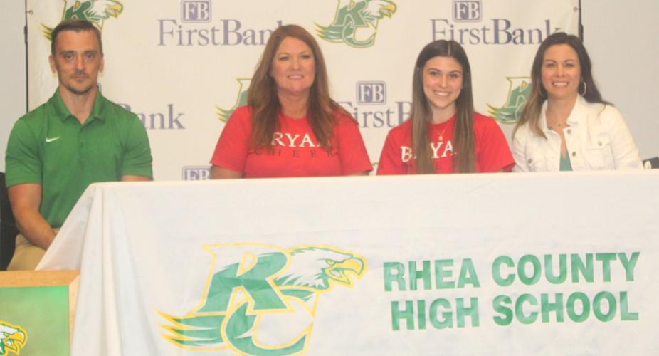 Rhea cheerleaders will compete in college | Sports | rheaheraldnews.com
