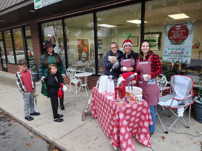 MainStreet holds annual Holiday Stroll | News | rheaheraldnews.com