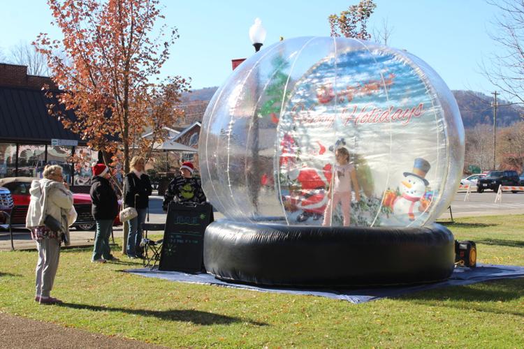 MainStreet Dayton holds ‘Christmas at the Courthouse’ | News ...