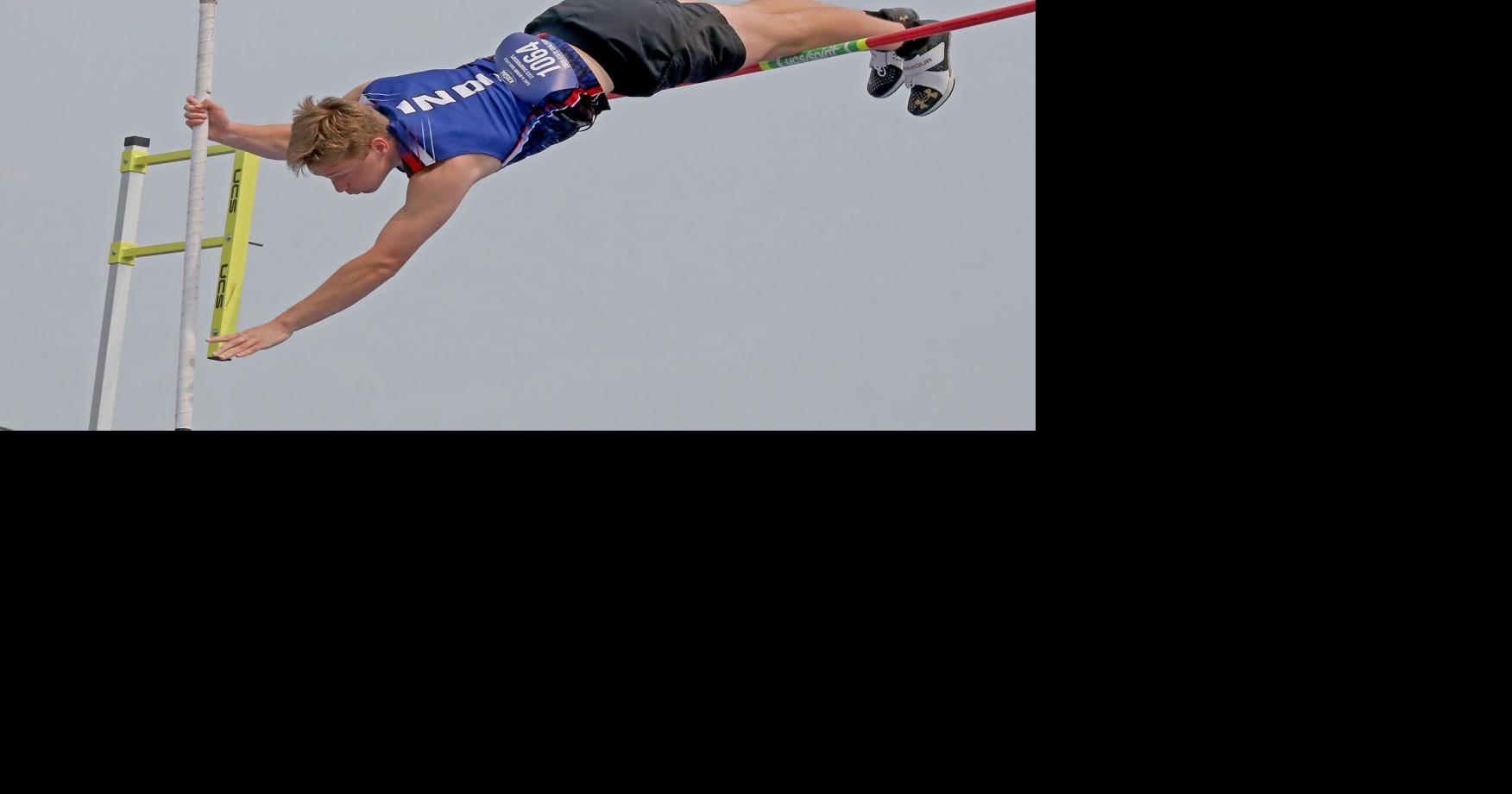 HIGH SCHOOL BOYS TRACK: Central's Masters takes third at state in pole ...