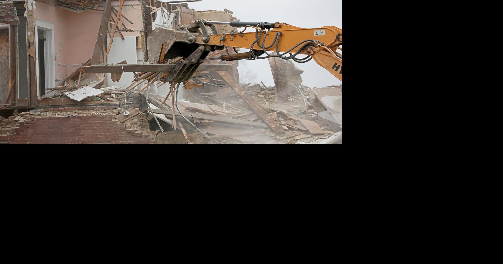 REGISTER EDITORIAL: (Out)rage against EKU's Machine | Strictly Opinion ...