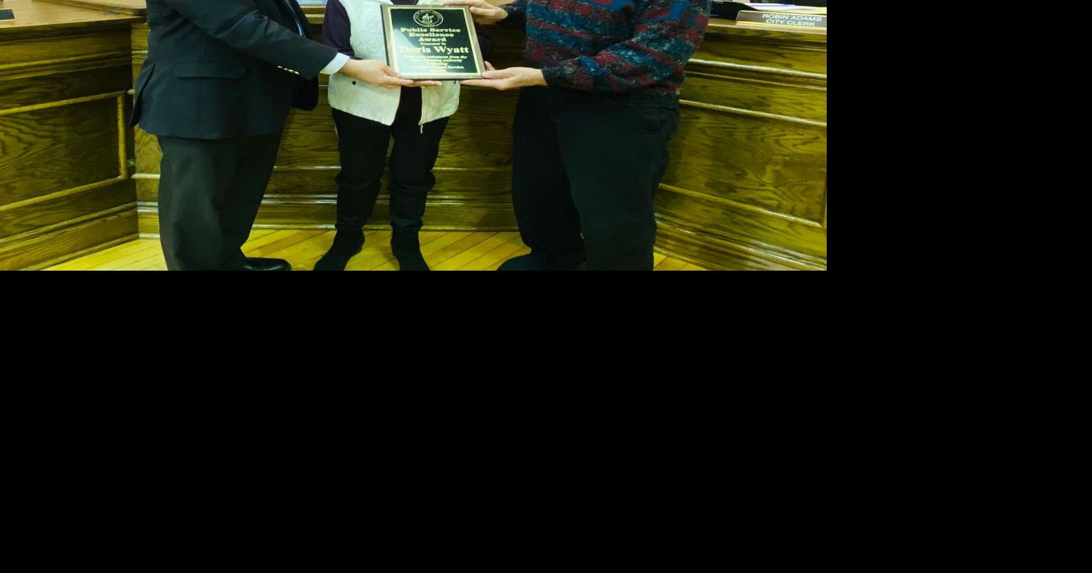 Berea City Council recognizes director of housing authority ...