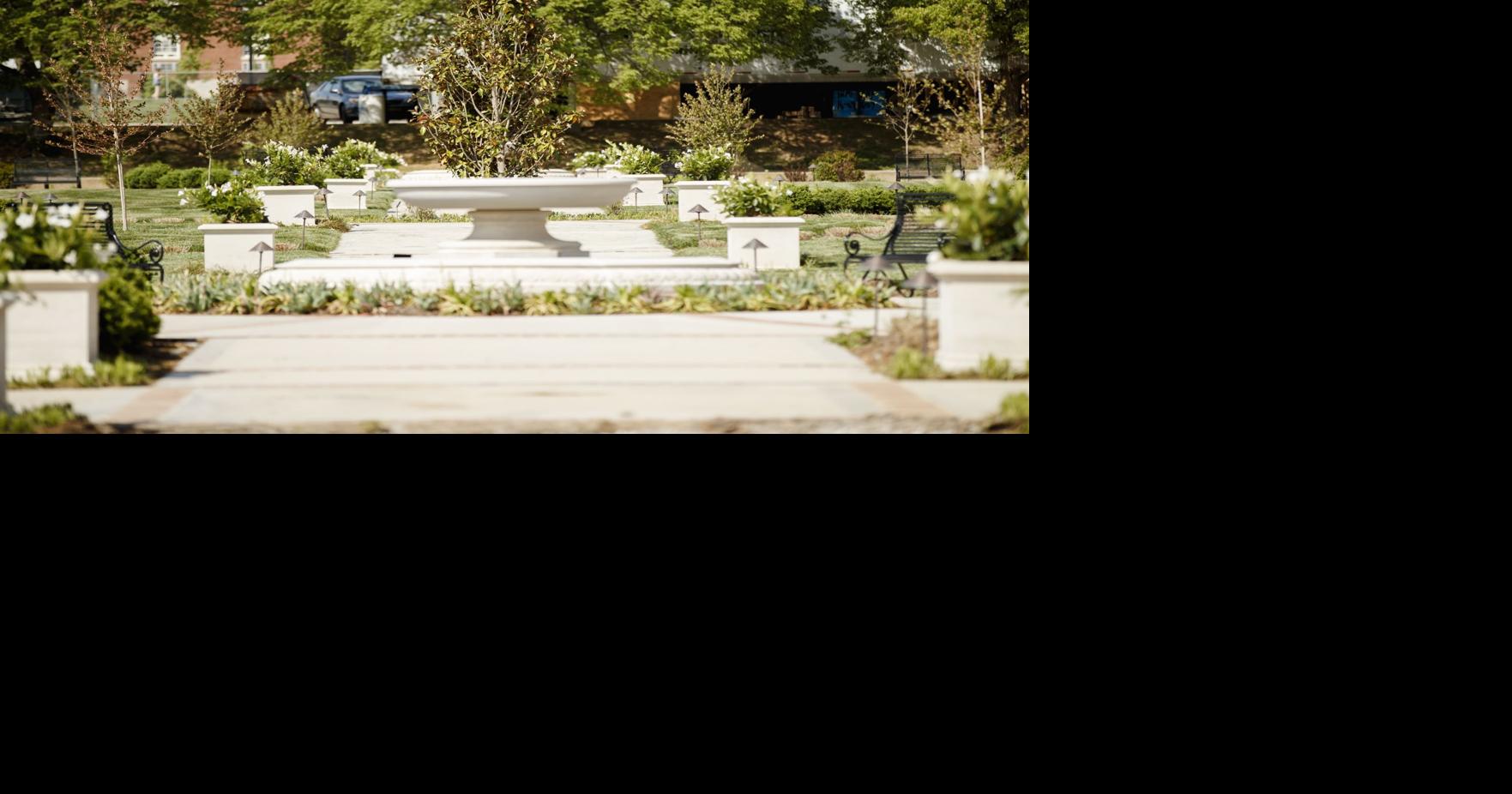 True to your roots: Kentucky native returns for EKU's Carloftis Garden ...