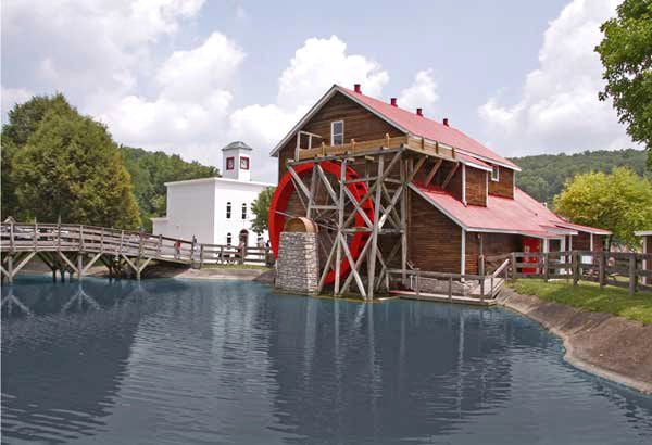 Renfro Valley: Kentucky's Country Music Capital has a little bit of ...