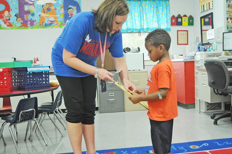 Kindergarteners, parents get first look at new academy | News ...