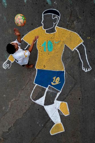 See the world in vertical: Top photos by AP photojournalists | National ...