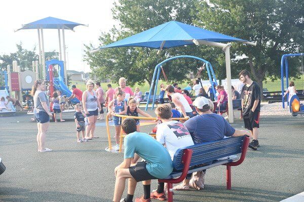 Hundreds turn out for Lake Reba celebration | News | richmondregister.com