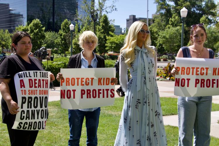 Paris Hilton returns to Utah 'troubled teen' facility to support others ...