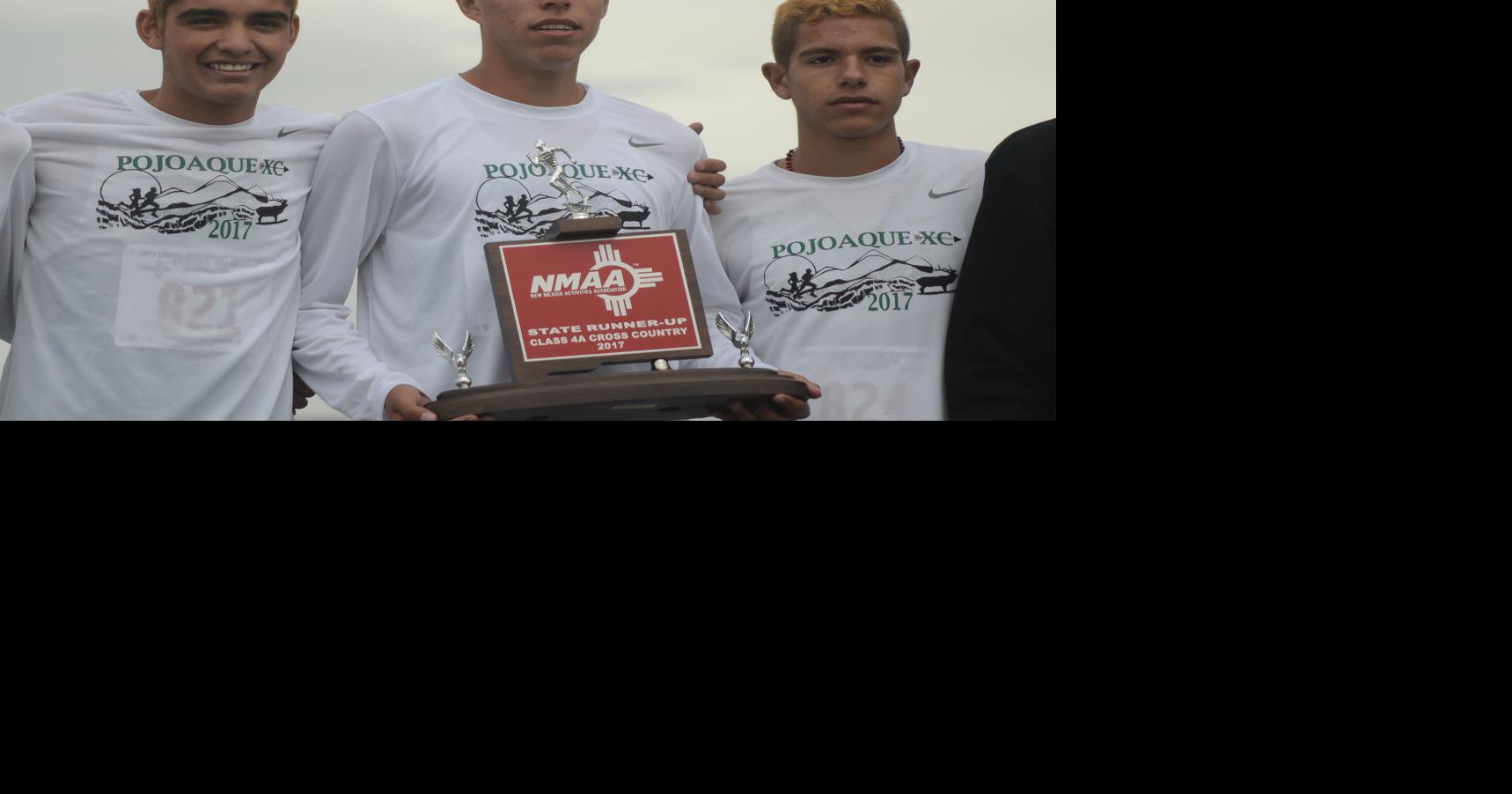 Pojoaque Claims State Runner-up Trophy | Sports | riograndesun.com