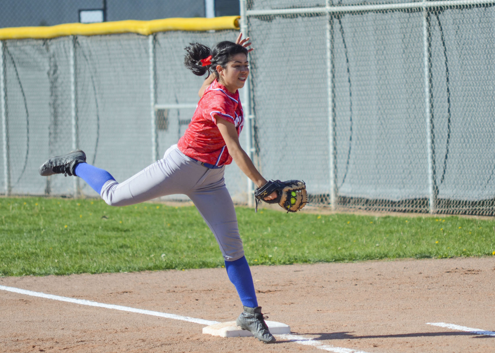 Logan Edges McCurdy in Play-in Game | Sports | riograndesun.com
