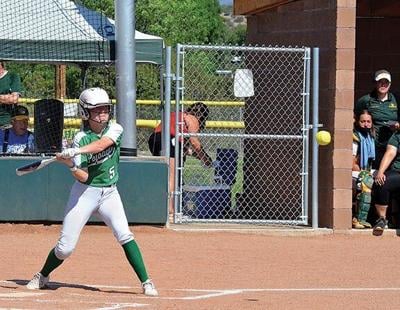 Elkettes, Hilltoppers Split Doubleheader | Sports | riograndesun.com