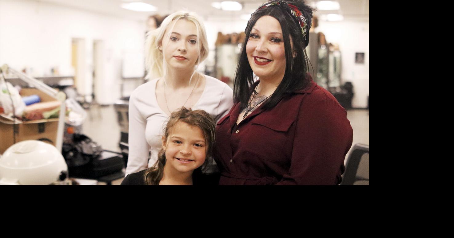 Mother-daughter duo walk the CWC stage | Fremont County News ...