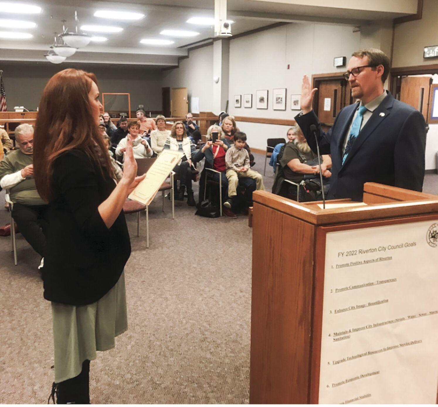 Hancock sworn in as new Riverton mayor | News | rivertonranger.com