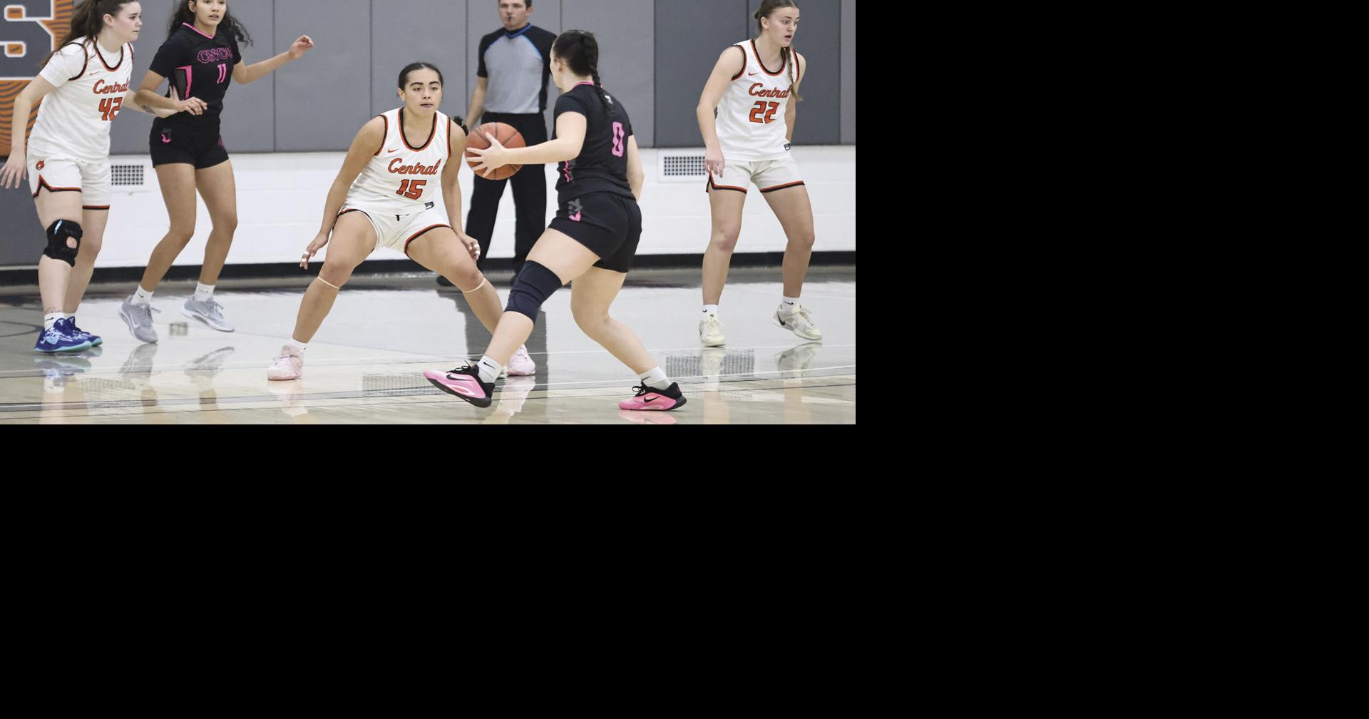 Triumph at home, tough on the road | Sports | rivertonranger.com