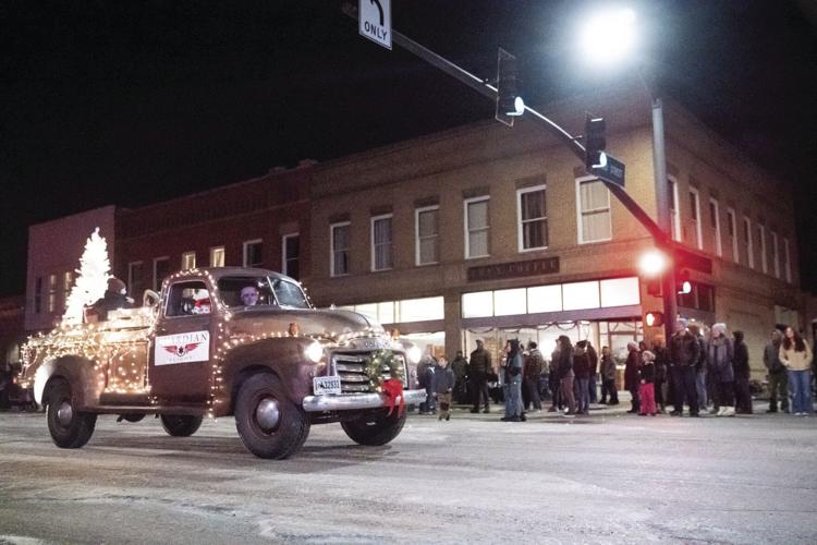 Light Up Lander Parade 2023 | Lander Journal | rivertonranger.com