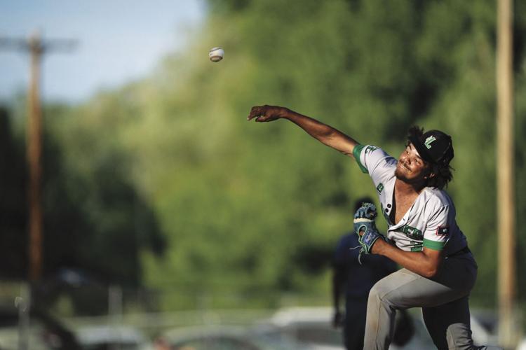 Lobos lock in another win | Sports | rivertonranger.com